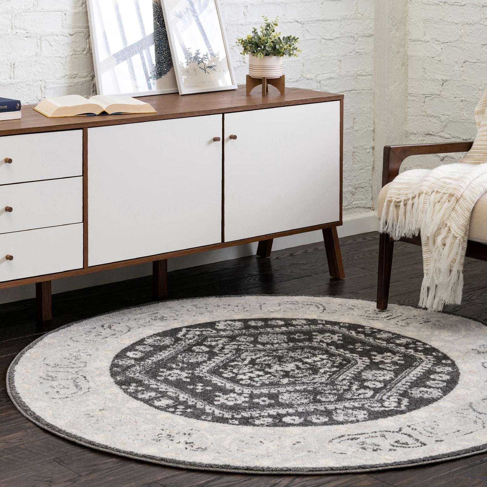 Unique Loom Aurelia Collection Area Rug - Trajan (3' Round Charcoal ...