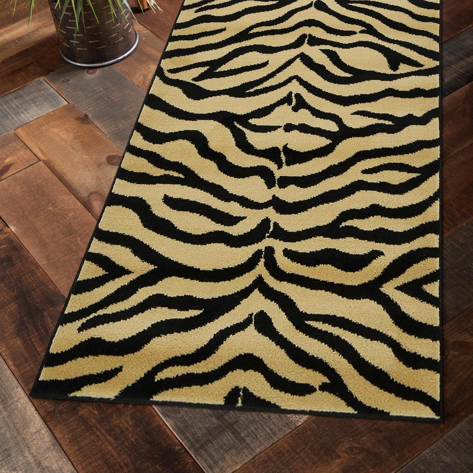 Unique Loom Wildlife Collection Area Rug - Okapi (2' 7" x 10' Runner ...