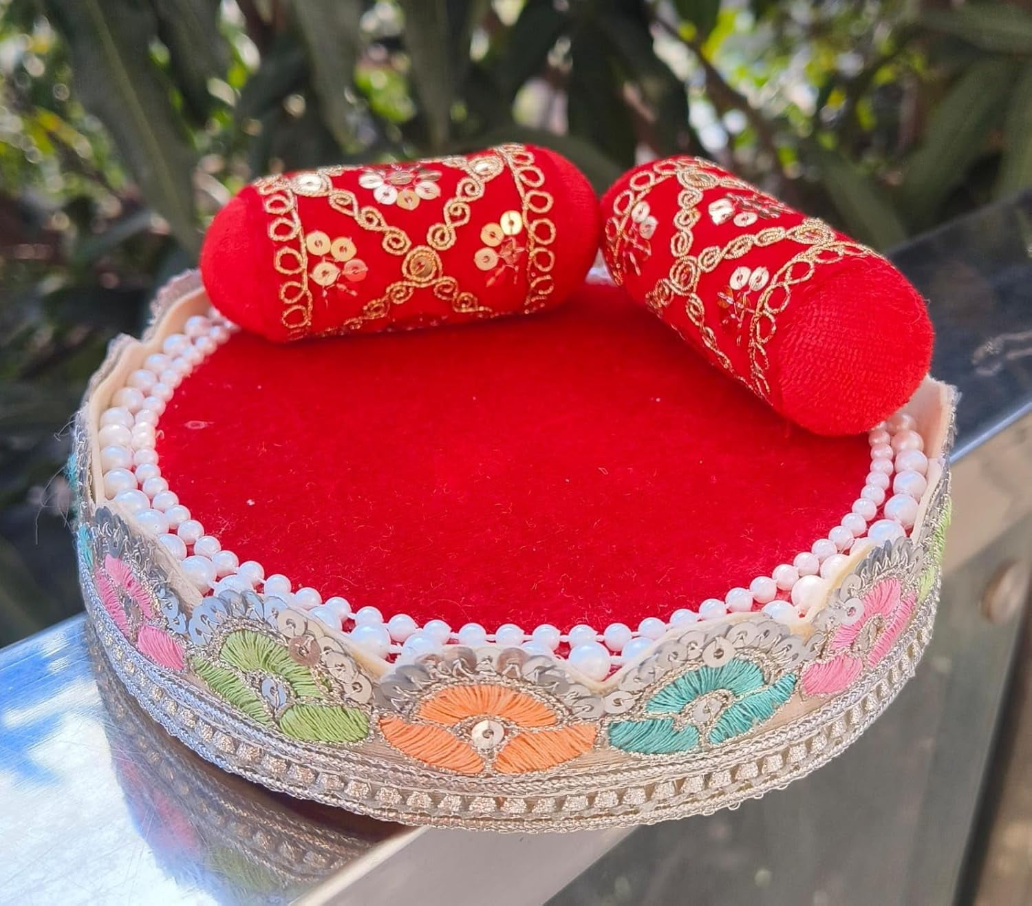 Unique Palette Kanha Ji SinghasanLadoo Gopal Singhasan for 0 1 Numbers Decorative Pooja Thali ...