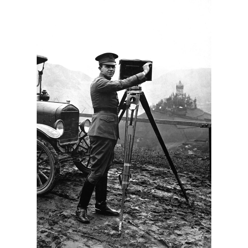 United States Army Signal Corps Photographer In Cochem History (18 x 24 ...