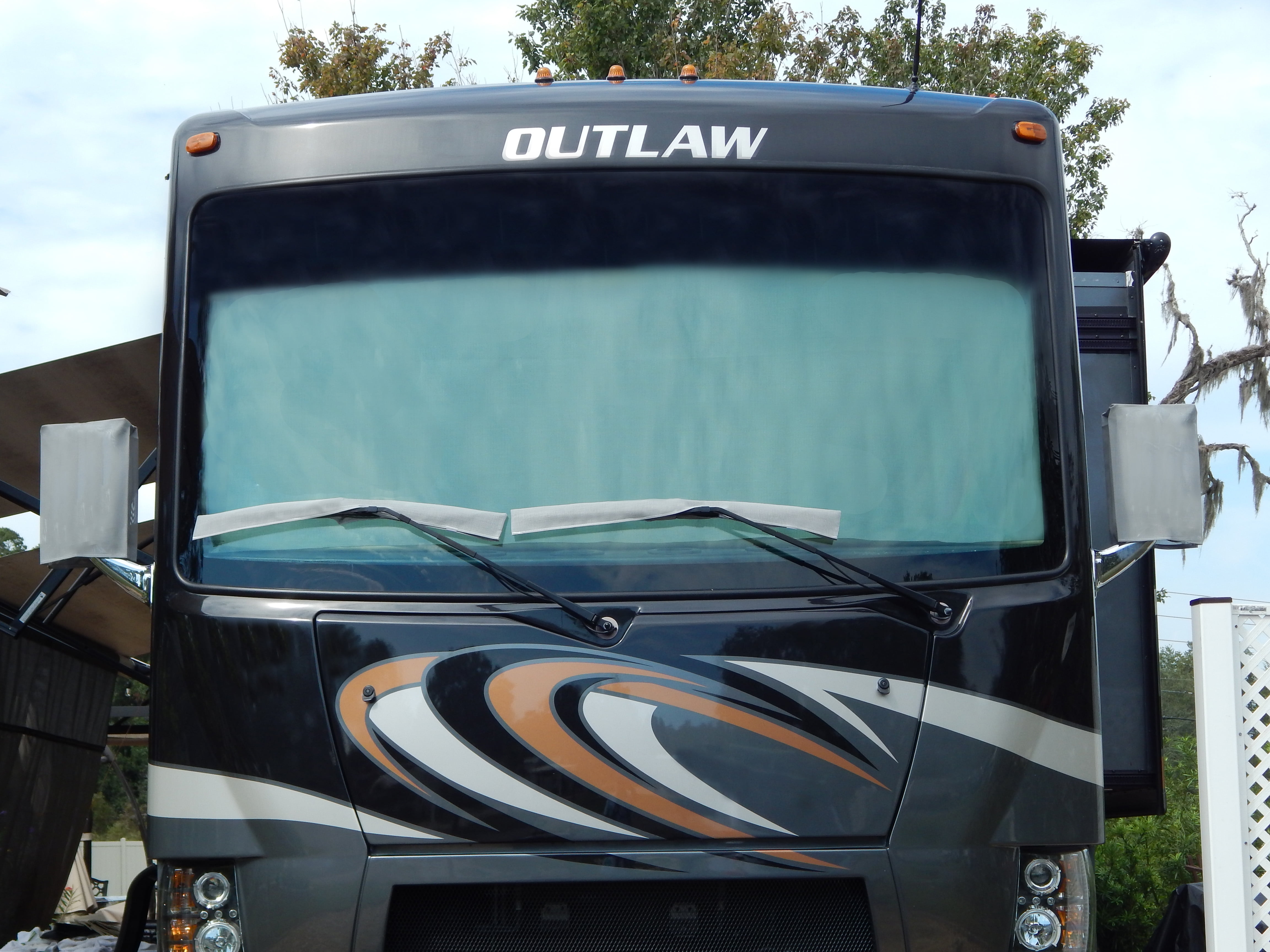 Universal Interior RV Windshield Privacy Shade 108" x 46" for Class A ...