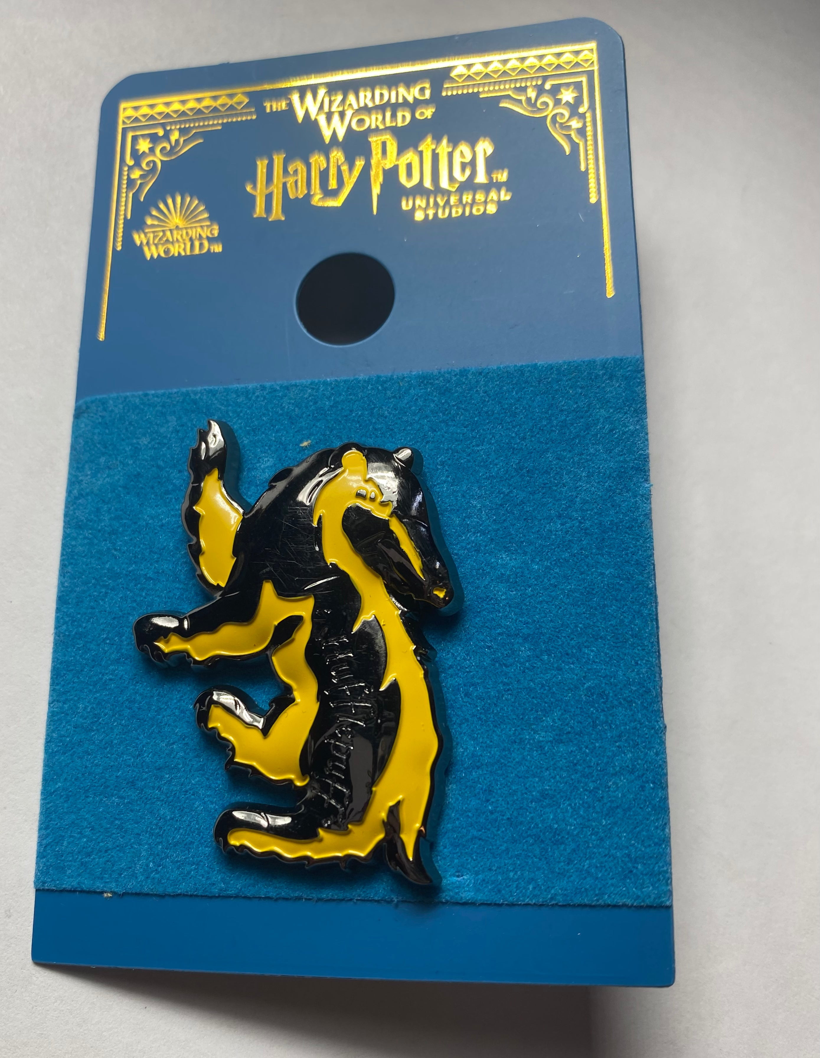 Universal Studios Harry Potter Hufflepuff Molded Mascot Enamel Pin New ...