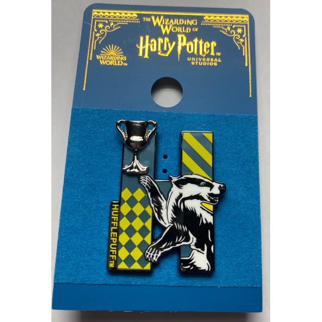 Universal Studios Hufflepuff Badger Triwizard Cup Letter H Pin New with ...