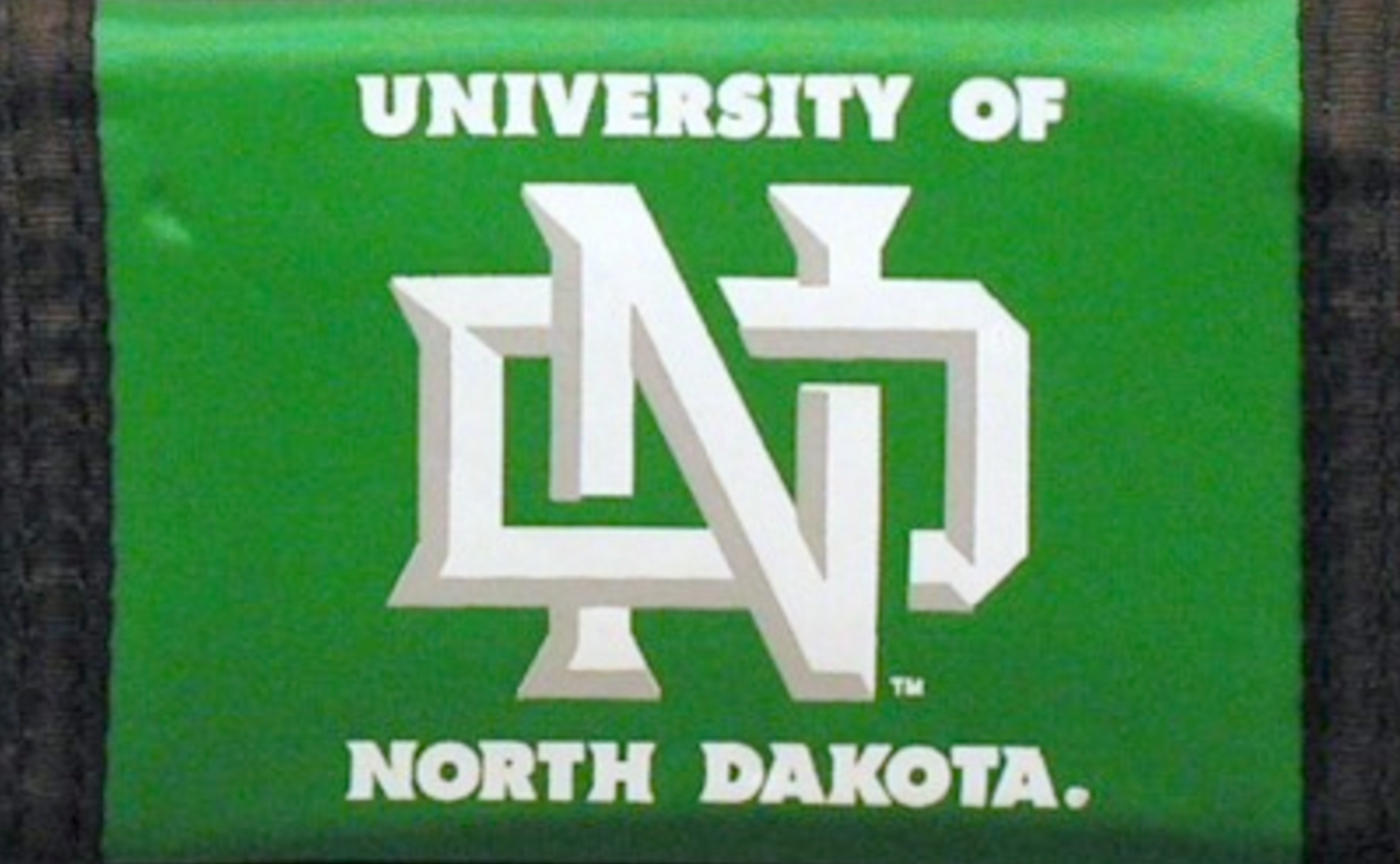 University of North Dakota UND NCAA Fighting Hawks 3x5 Slim Nylon ...