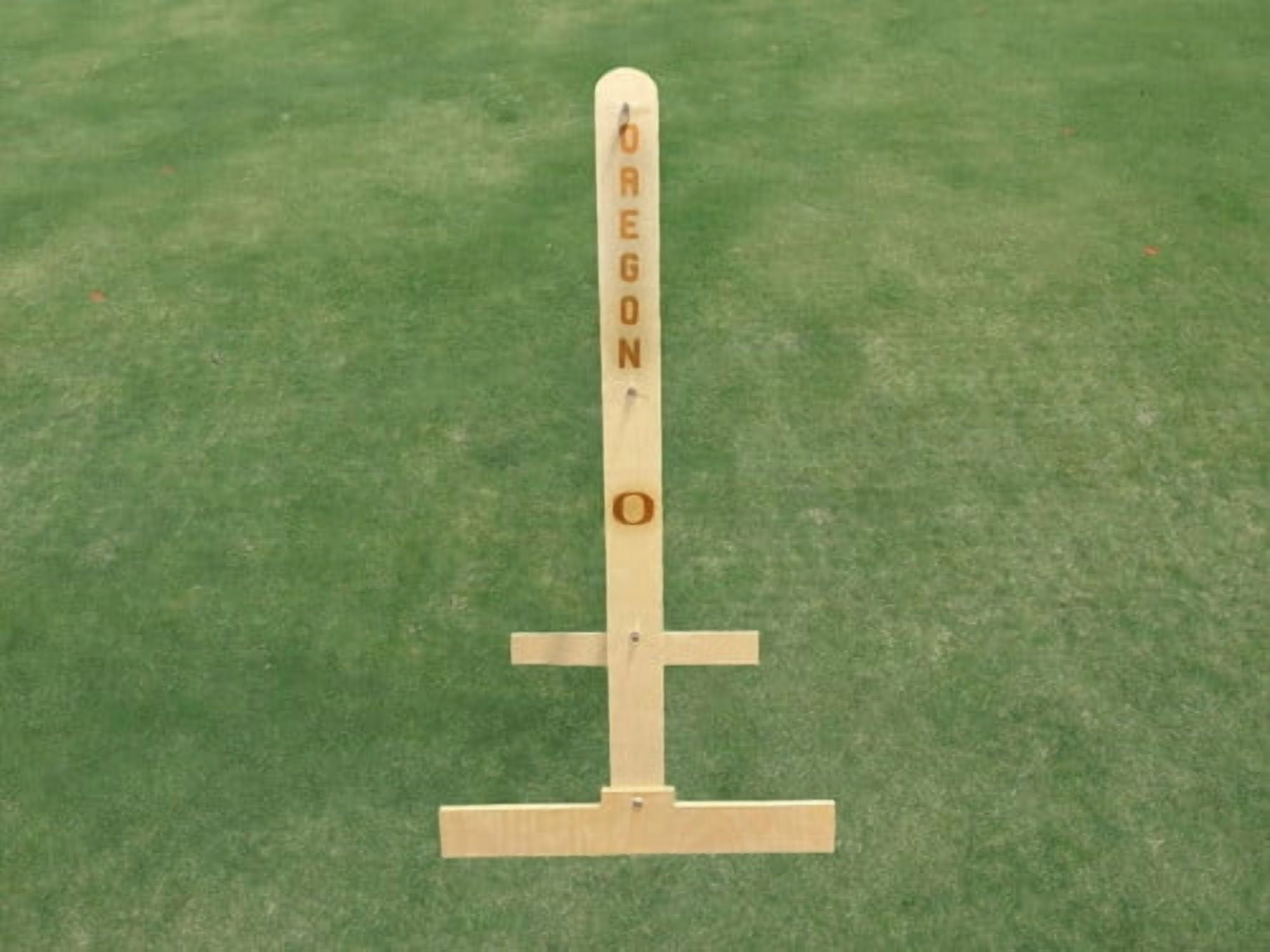 University of Oregon Engraved Ladder Golf / Ladder Toss Lawn Game ...