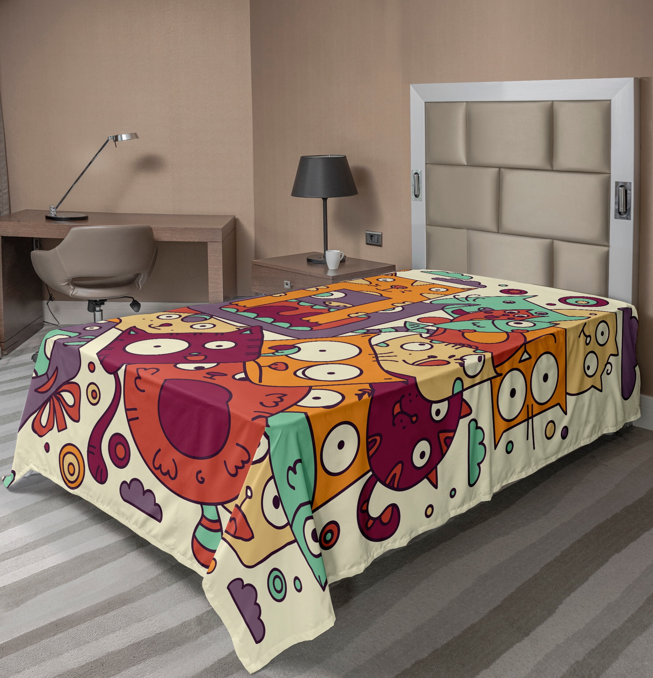 Urban Graffiti Flat Sheet, Humorous Doodle of Square Faced Hungry Cats ...