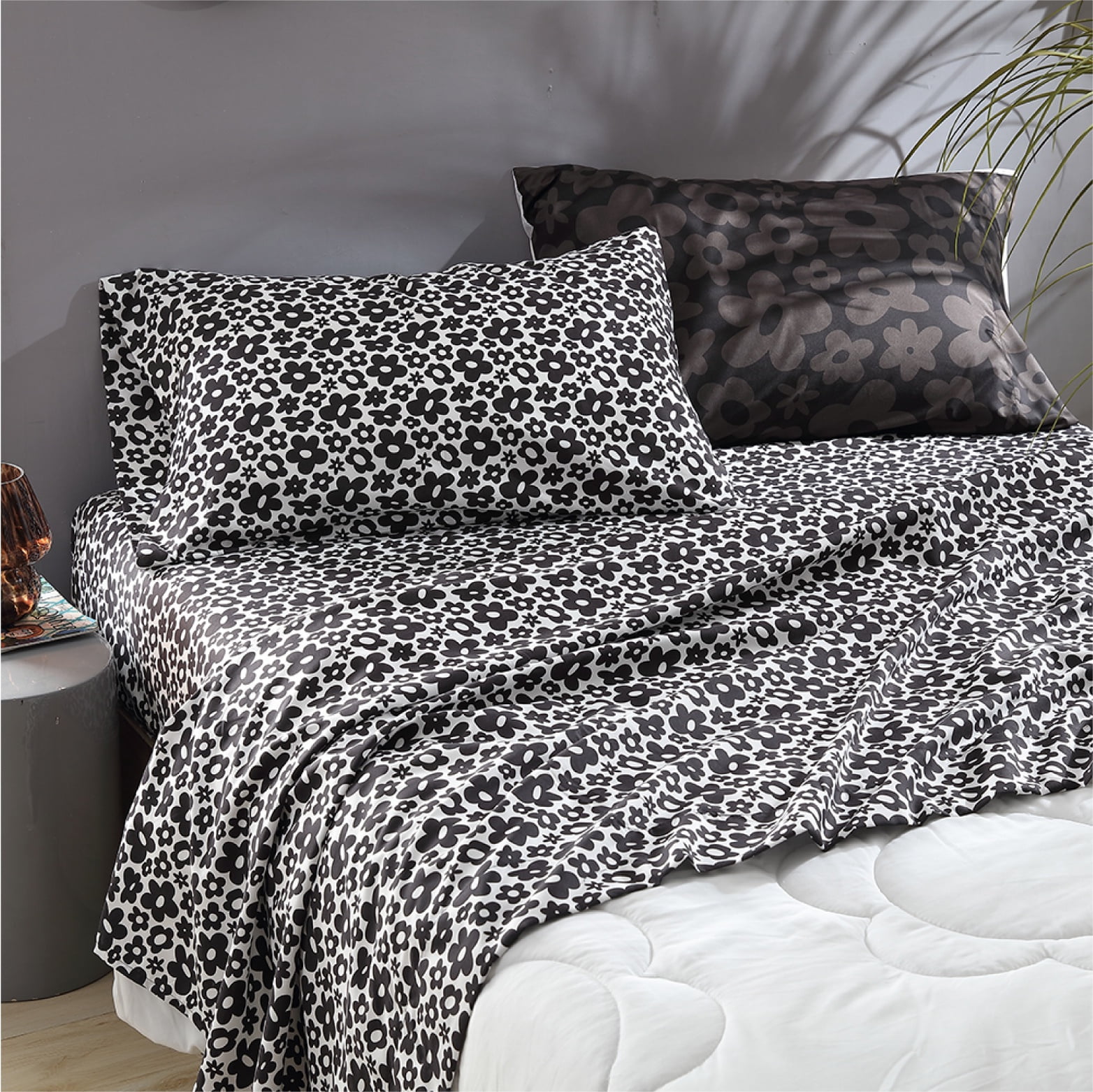 Urban Shop 6 Piece Black and White Floral Mix and Match Sheet Set, Twin ...
