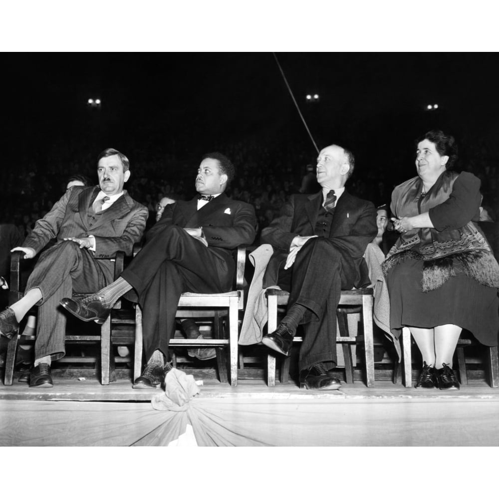 Us Communist Leaders At A Madison Square Garden Pre-Election Rally. L-R ...