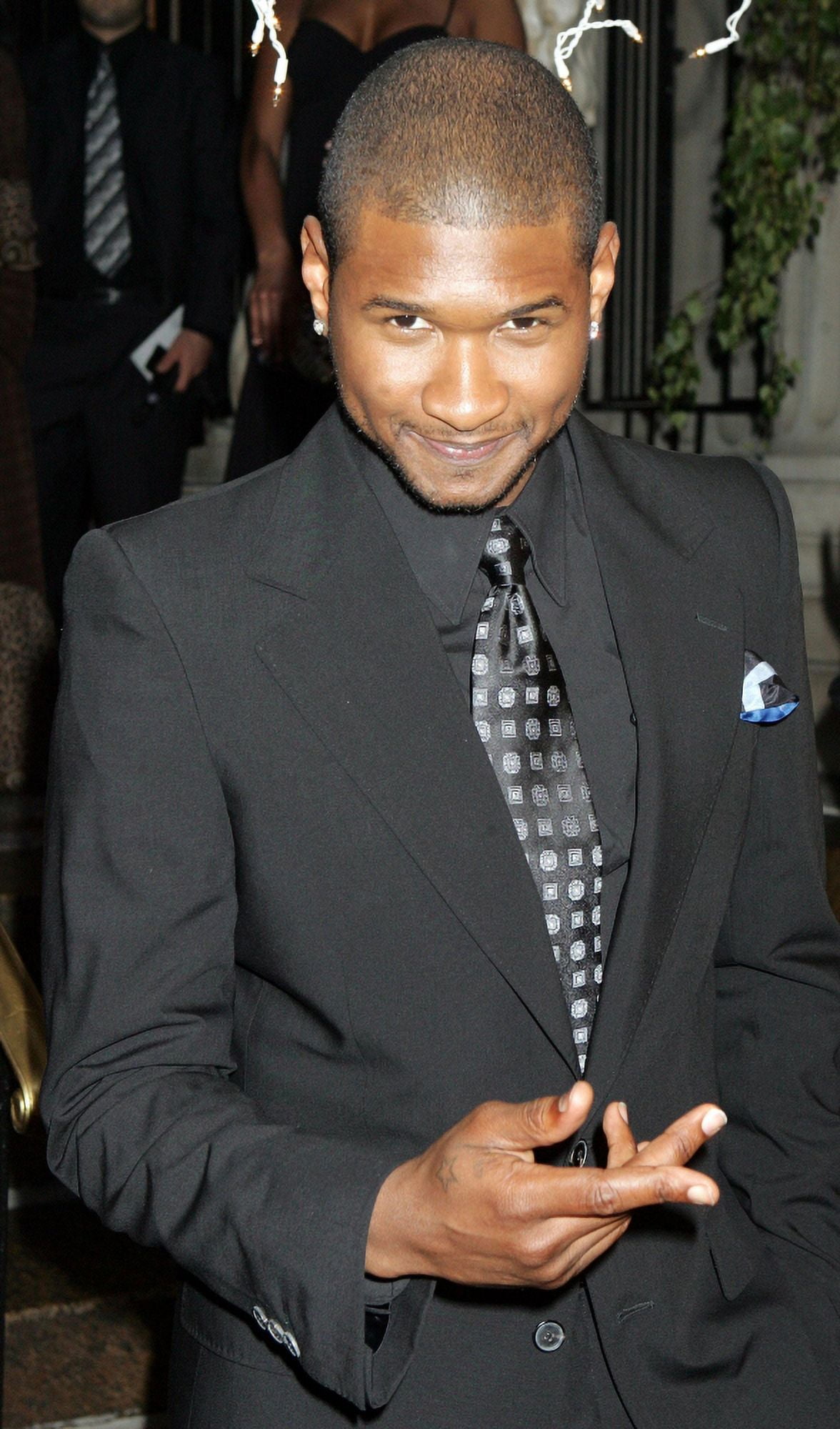 Usher At Arrivals For Usher'S New Look Foundation Gala Benefit ...