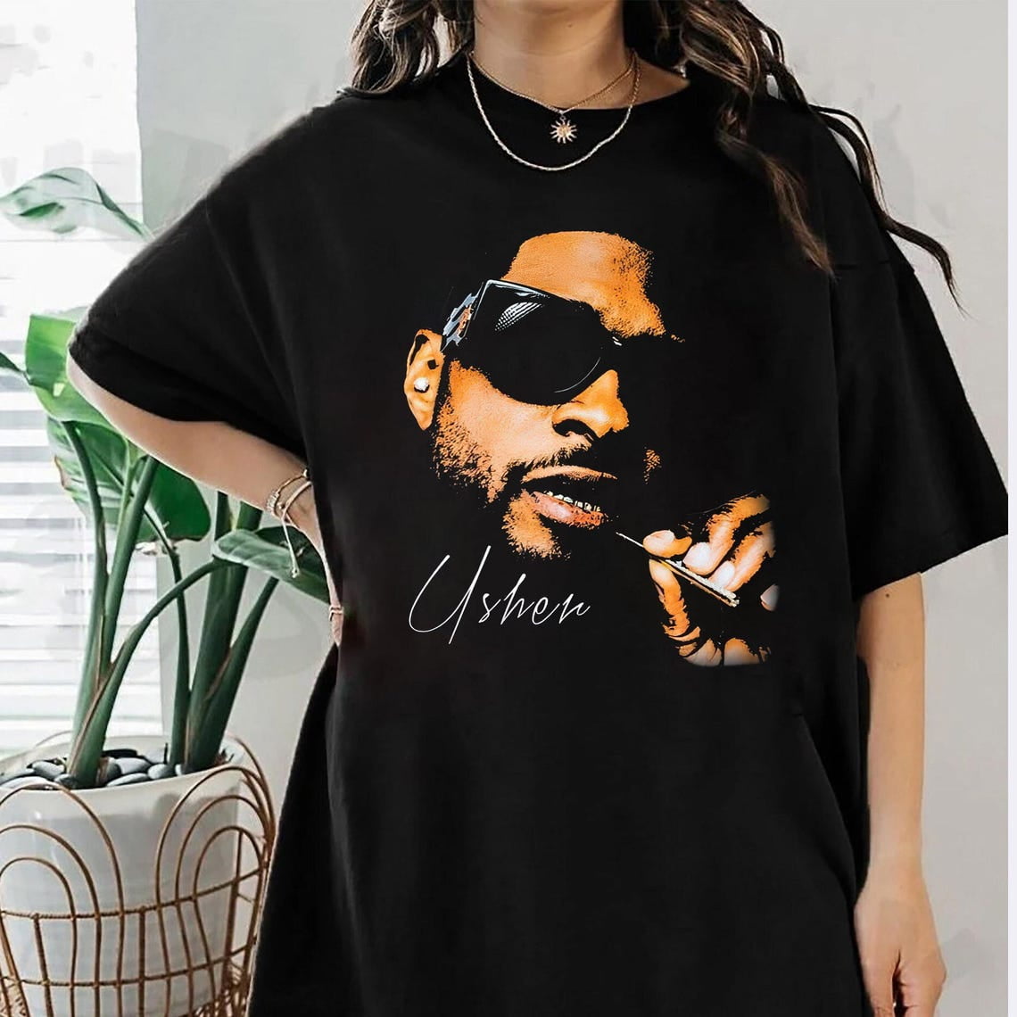 Usher Face Shirt, Concert 2024 Past Present Future Sweatshirt, Vintage ...