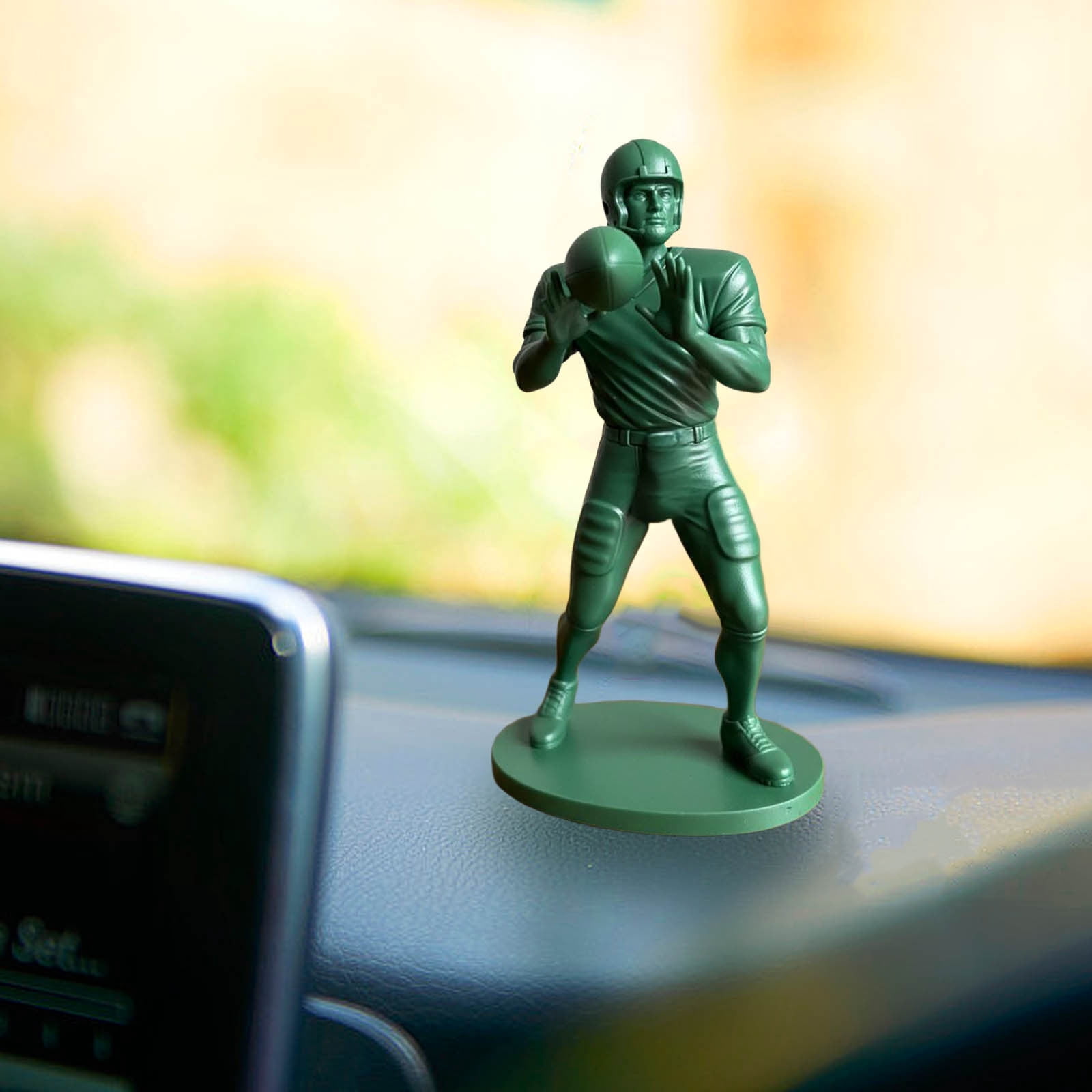 Usloyux Under $5 Football Player Figurine, Desktop Athlete Statue for ...