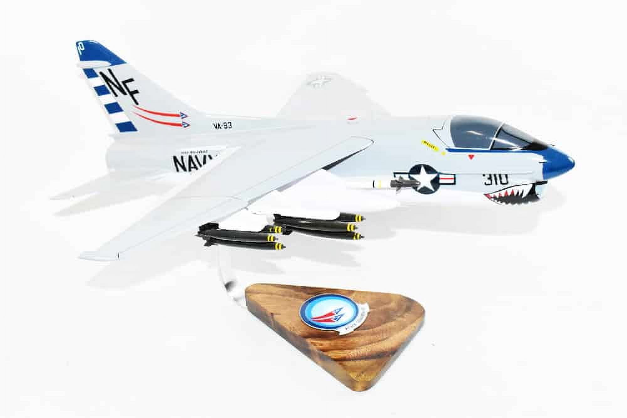 VA-93 Ravens (USS Midway 1977) A-7E Corsair II Model, LTV, 1/31 ...