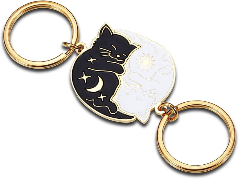 VANLOVEMAC Couples Gifts Cute Keychain for Boyfriend Girlfriend Valentine's Day Gifts for Her ...