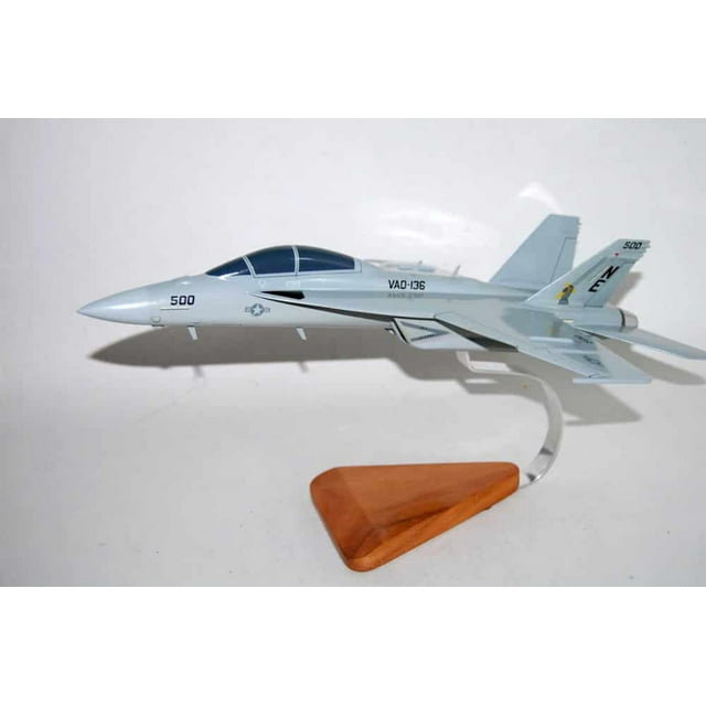 VAQ-136 Gauntlets 2015 EA-18G Growler Model, Navy, 1/40th (18) Scale ...