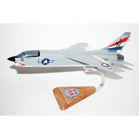 VC-10 Challengers F-8 Crusader Model,Vought F-8 Crusader,18",Mahogany ...
