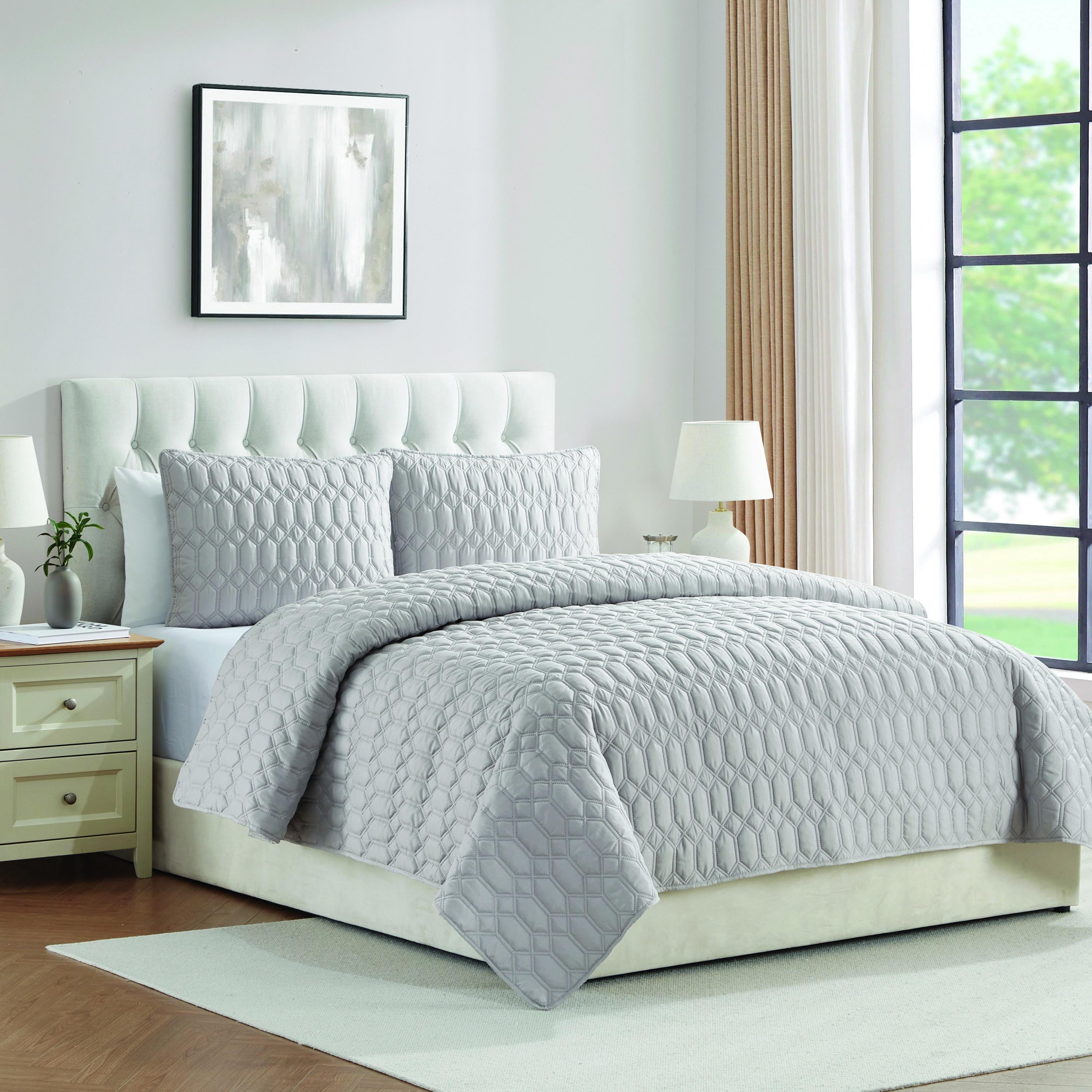 VCNY Home Diamond 3-Piece Light Grey Quilt Set, Full/Queen, Polyester ...