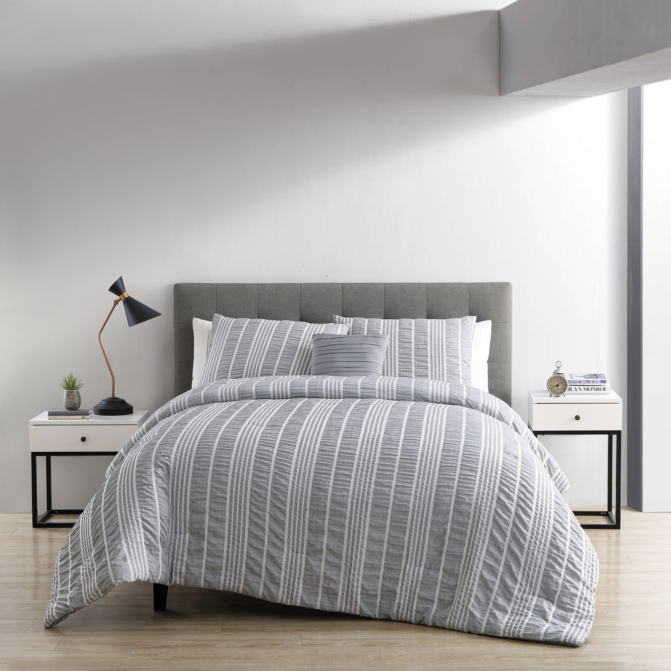 VCNY Home Dian 4-Piece Grey Stripe Polyester Comforter Set, King ...