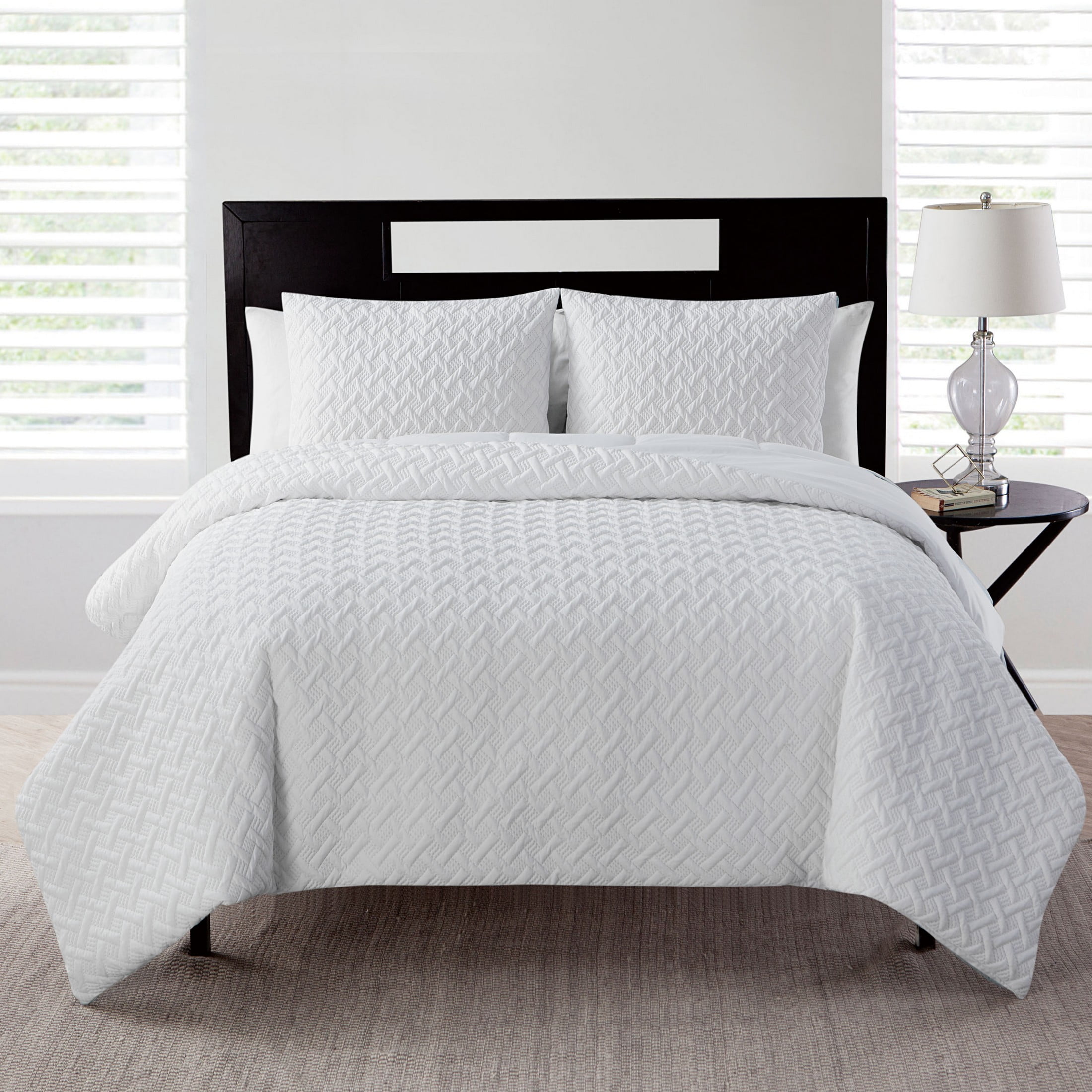 VCNY Home Nina II 3-Piece White Geometric Comforter Set, Full/Queen ...