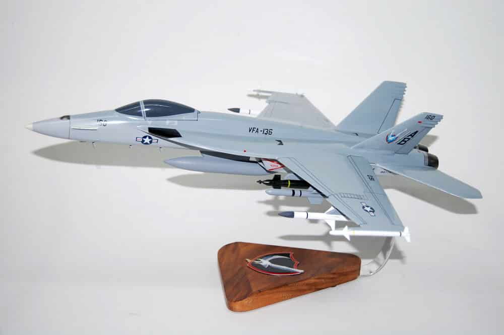 VFA-136 Knighthawks (2006) F/A-18E Model, Navy, 1/40th (18") Scale ...