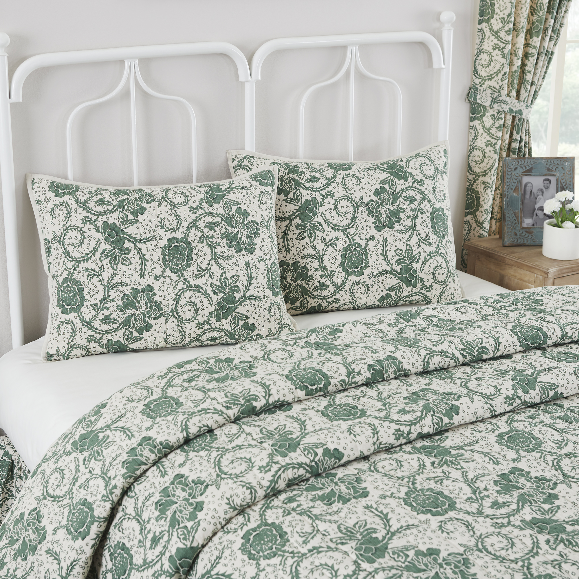 VHC Brands Dorset, Farmhouse Quilted Bed Sham, Standard, Floral, Green ...