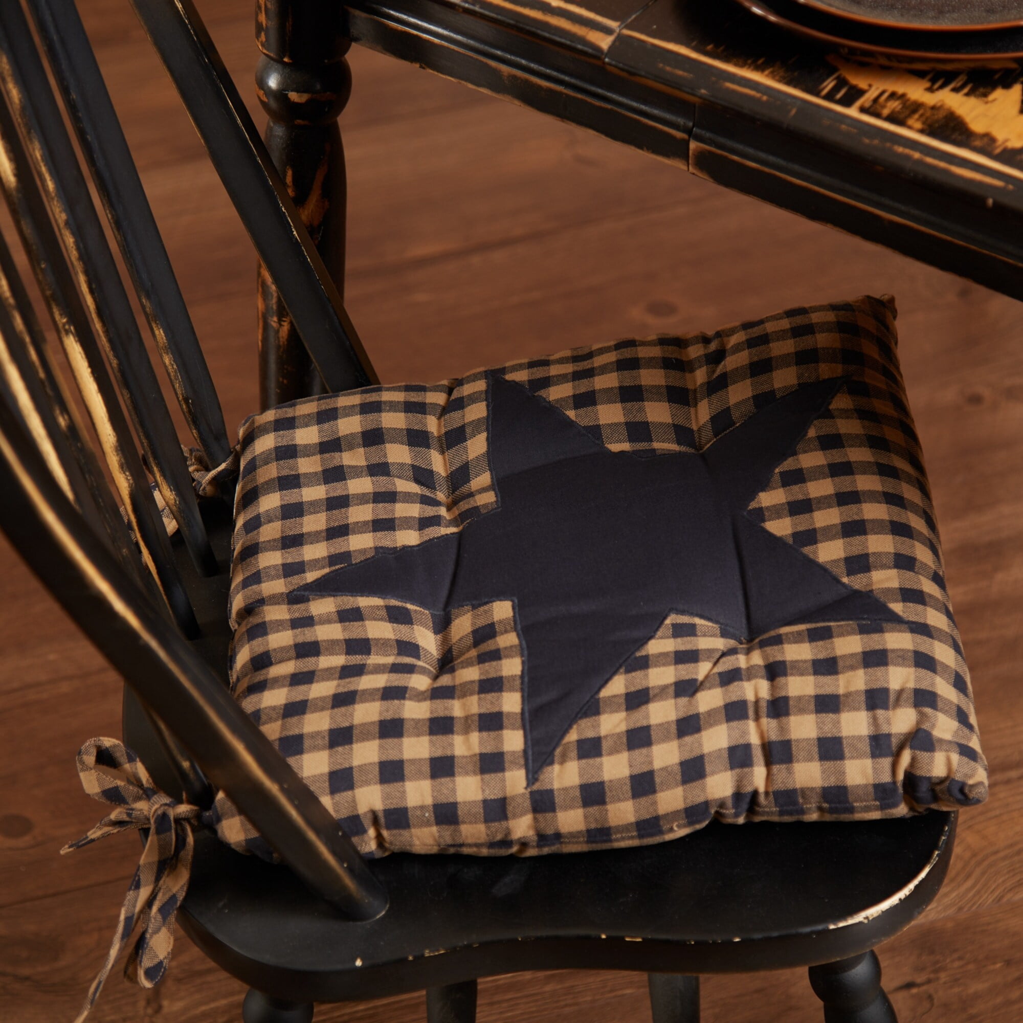 Millsboro Rustic 14 in Log Cabin Chair Pad Red Patchwork Cotton Tie ...