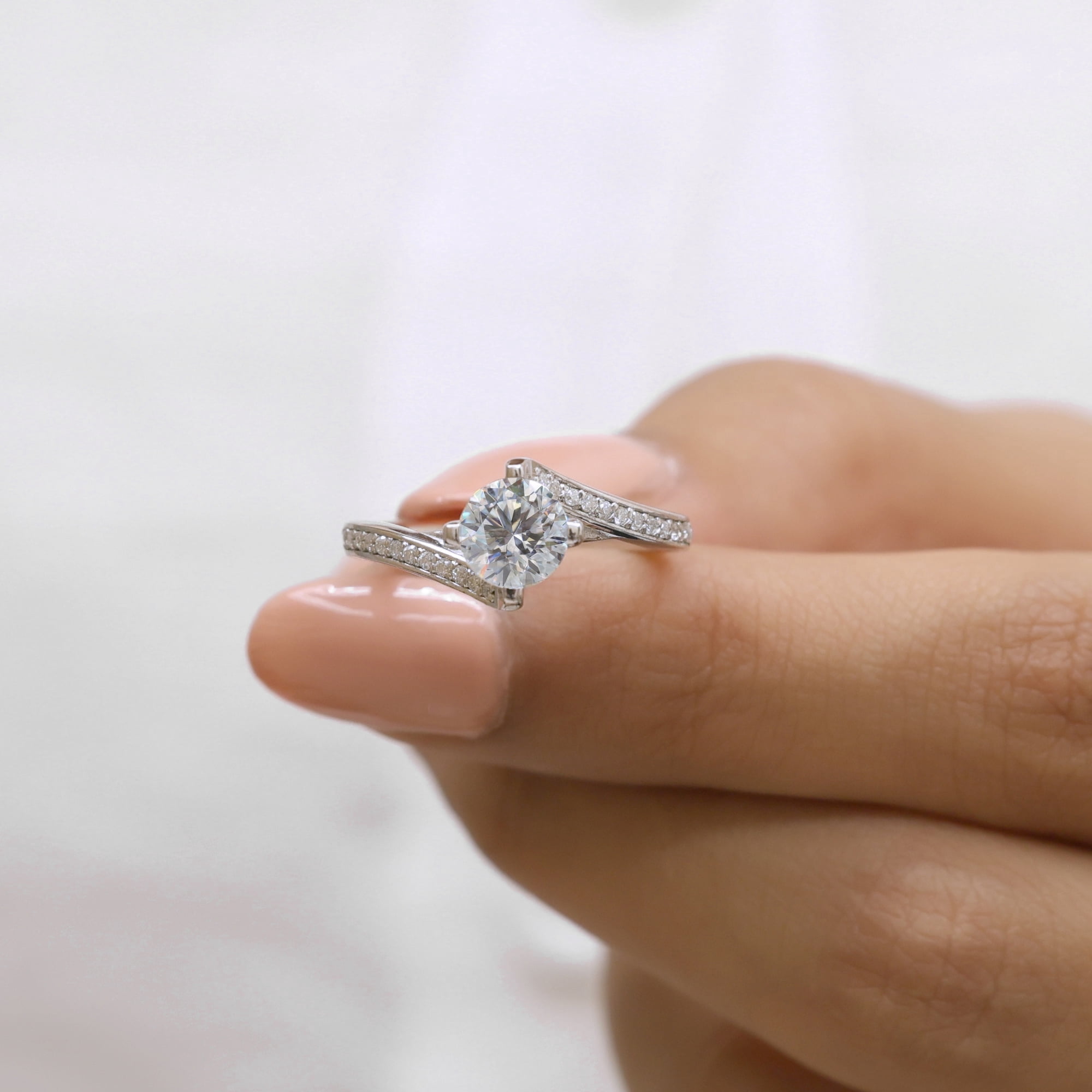 VINSON Moissanite Unique Engagement Ring - Solitaire Diamond Bypass ...