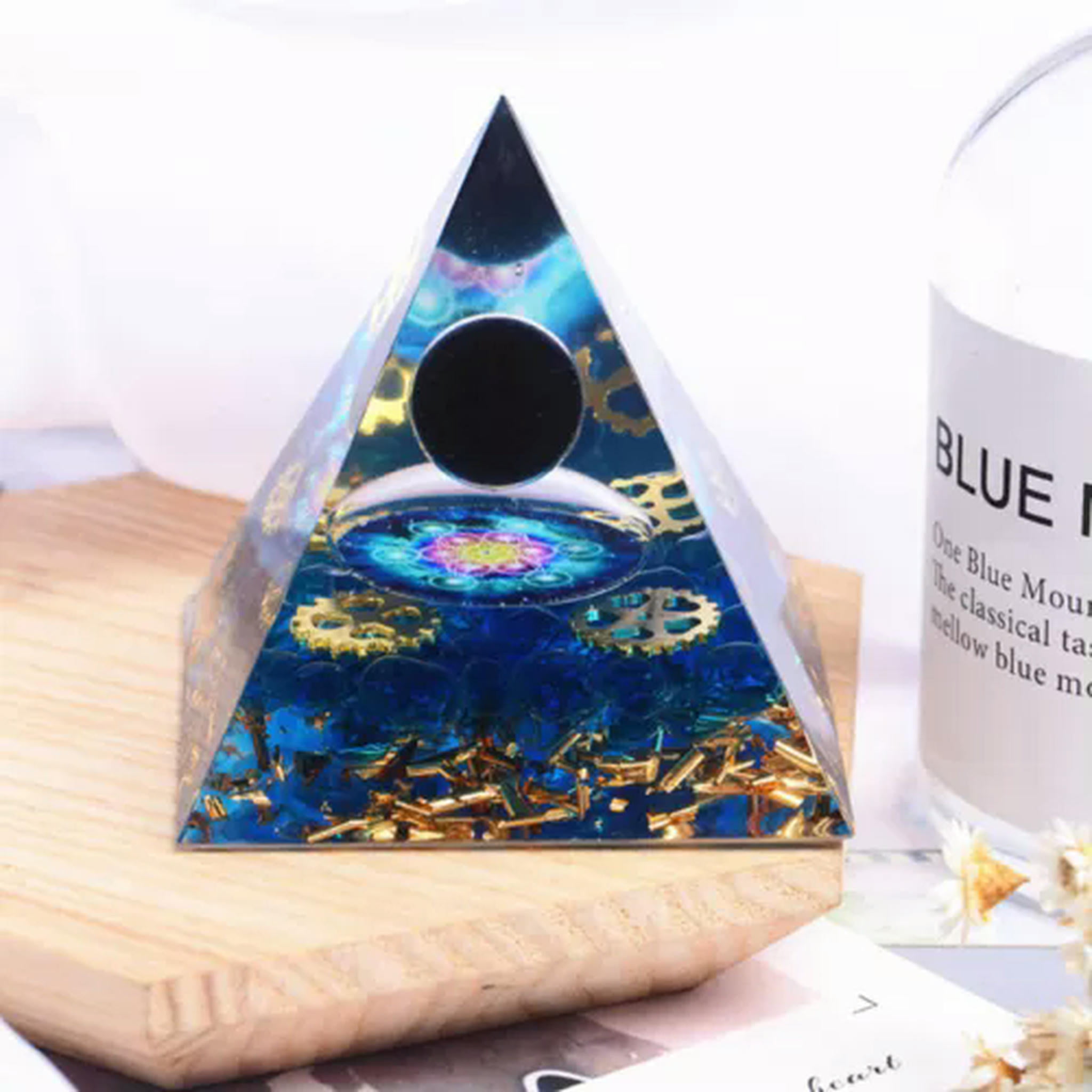 VIVIDELLE Natural Quartz Chippings Crystal Orgonite Pyramid Epoxy Resin ...