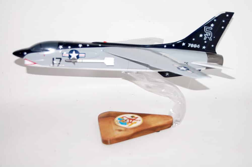 VMF-321 Hell’s Angels F-8 (1972) Model,Vought F-8 Crusader,18",Mahogany ...