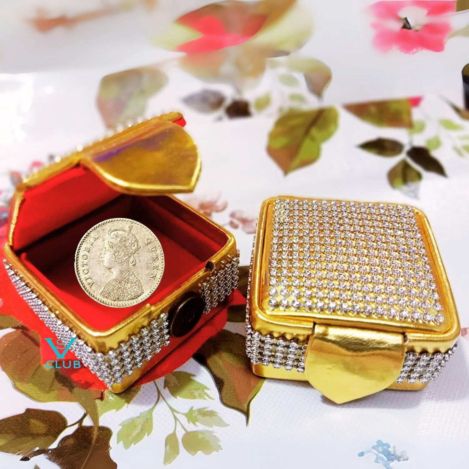 VS Club 6 Piece Velvet Golden Shagun Cash Box Decorative Gift Box for ...