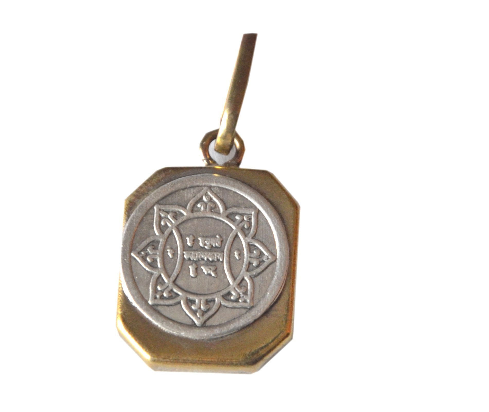 Vaidehi Hanuman Yantra Locket - Pure Silver | Energised Hanuman Yantra ...