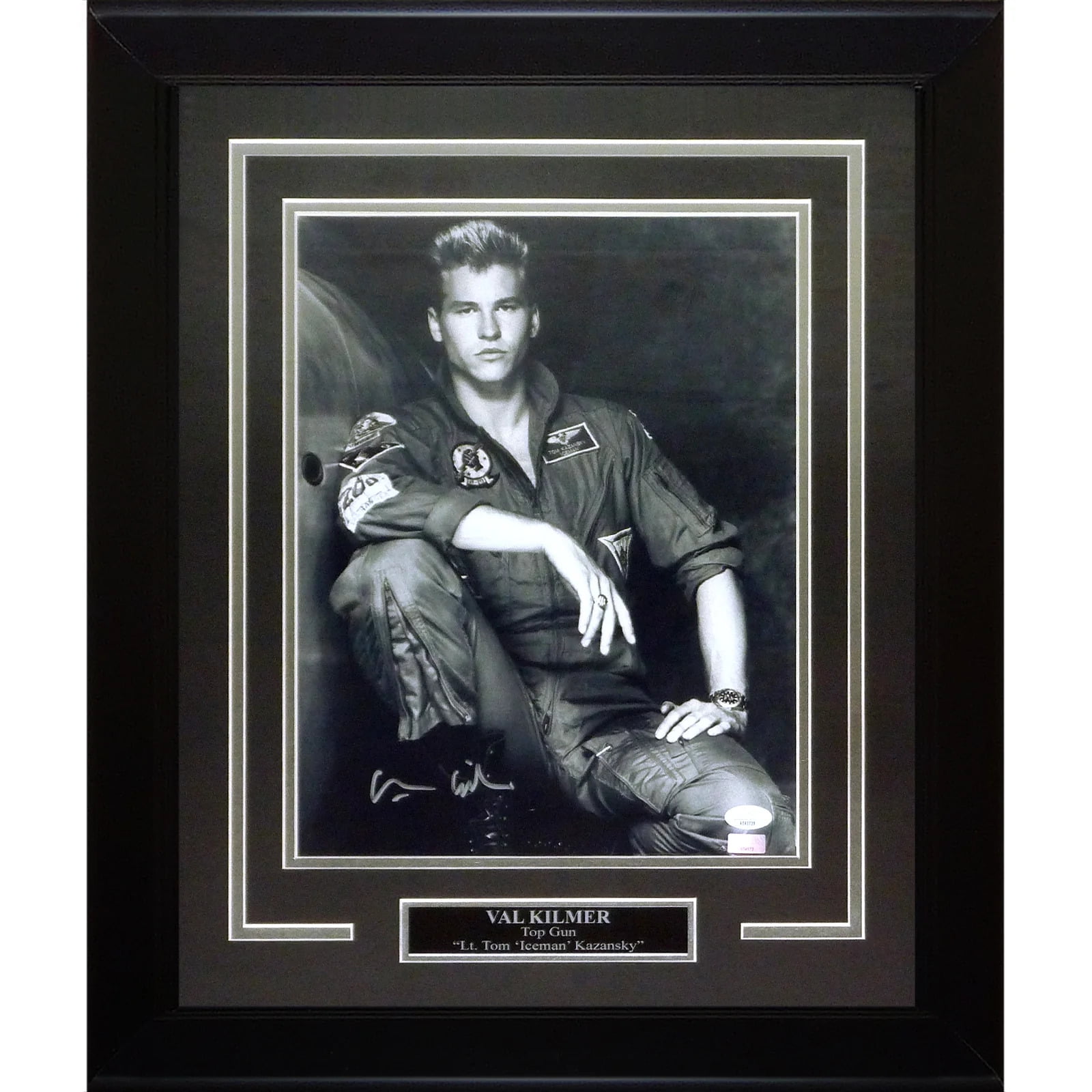 Val Kilmer Autographed TOP GUN (pose) Deluxe Framed 11x14 Photo - JSA ...