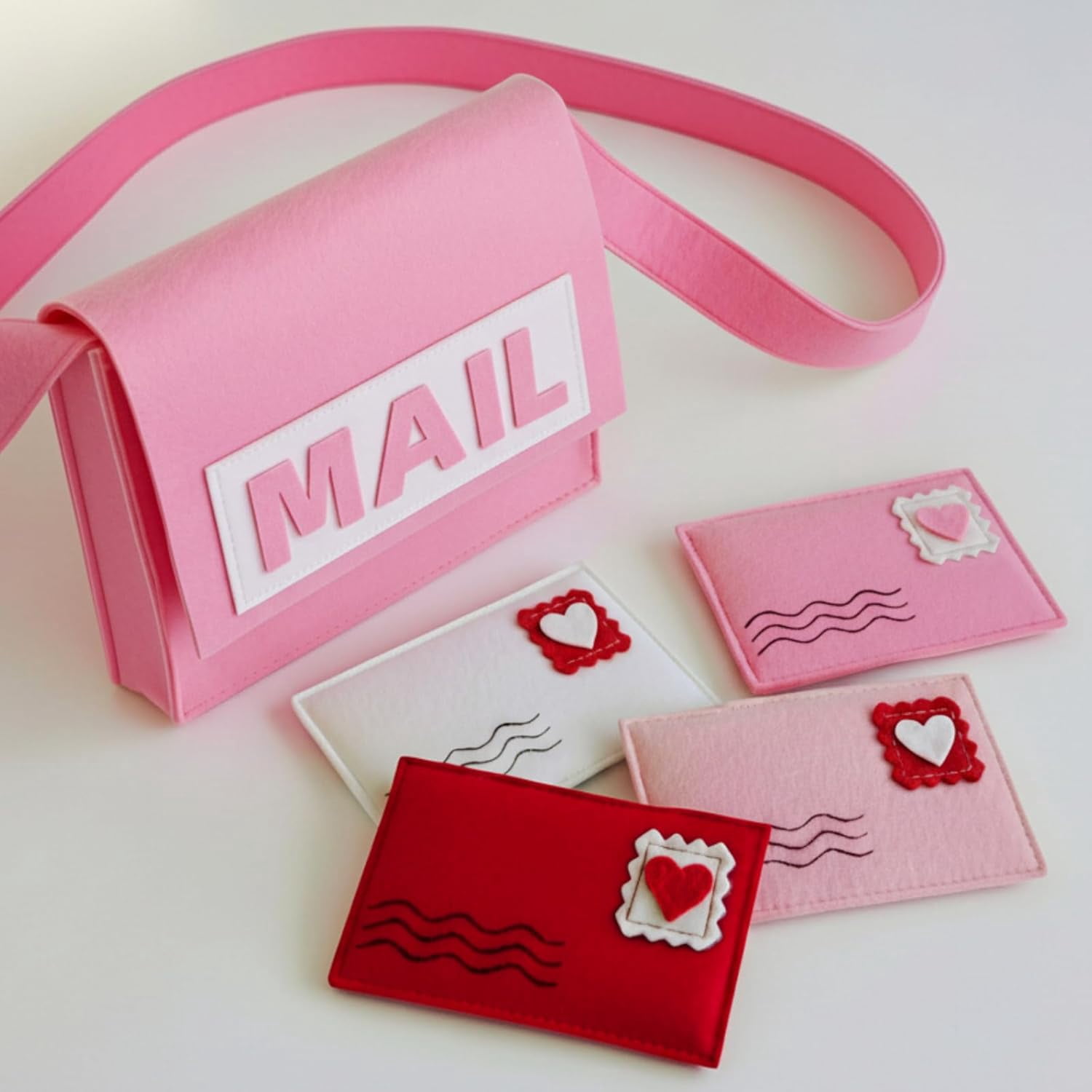Valentine Felt Mailbox with Envelopes for Kids Mail Bag 10 x 8 Inches ...