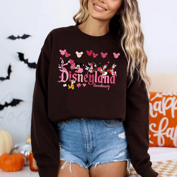 Valentine Sweethearts Graphic Sweatshirt for Women – Pink Balloon Love ...