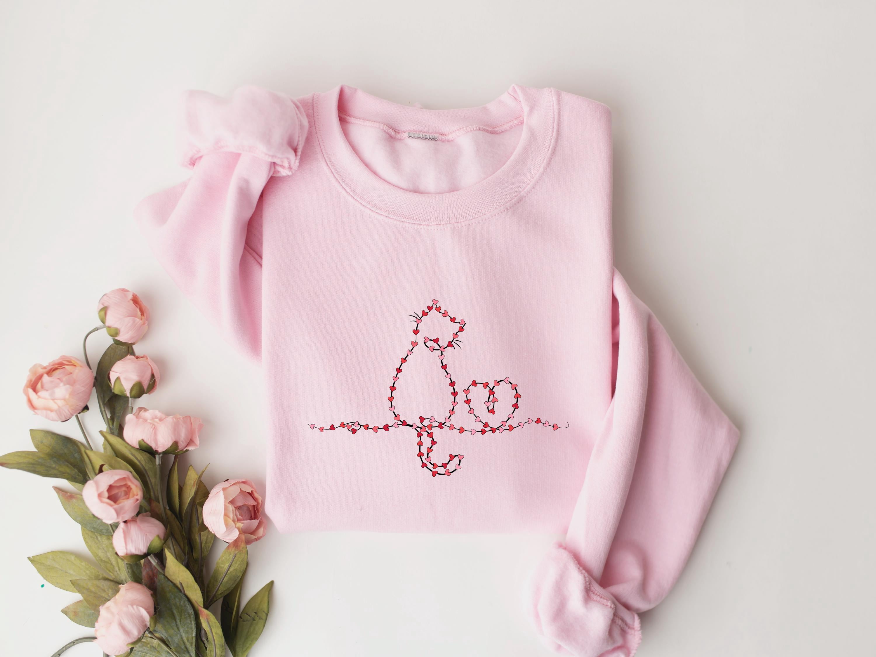 Valentines Day Cat Sweatshirt, Cute Heart Cat Crewneck, Cat Mom Gift ...
