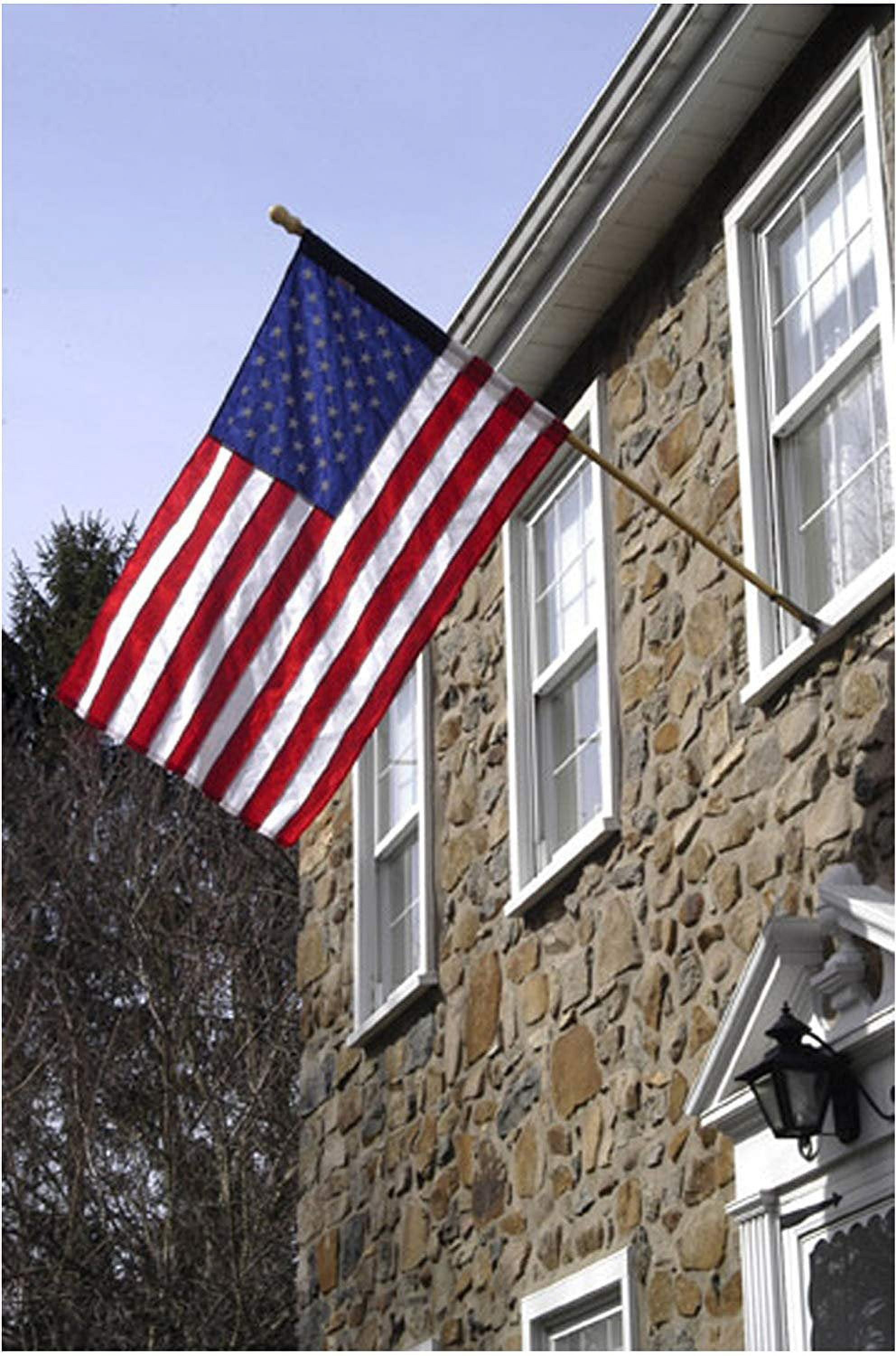 Valley Forge Flag DFS1USA-1 U.S Kit with 2.5ft x 4ft Nylon Flag & 5ft ...