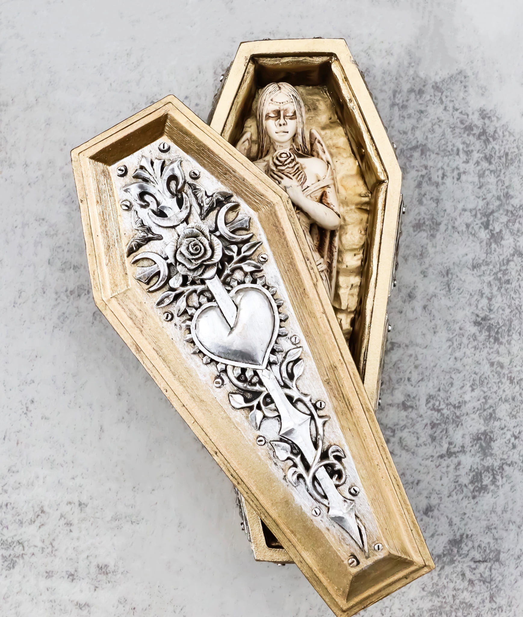 Vampiress Dracula Queen Bride Figurine With Floral Heart Sword Coffin ...