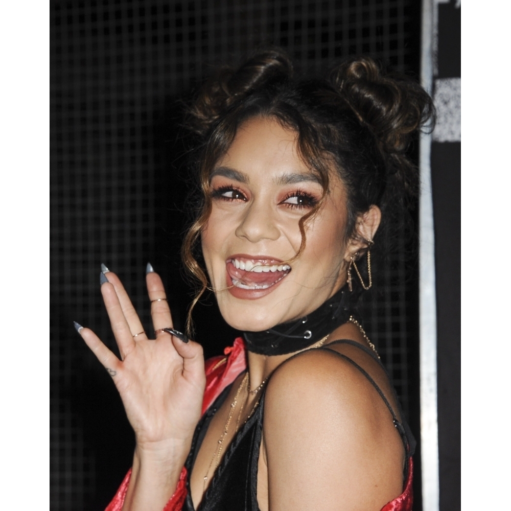 Vanessa Hudgens At Arrivals For Knott S Scary Farm Black Carpet ...