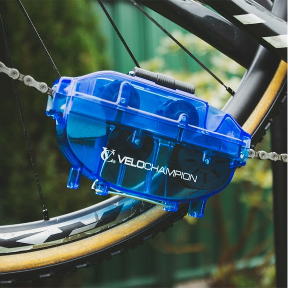 VeloChampion Blue Bike Chain Cleaning Tool Handheld - No Need To Remove ...