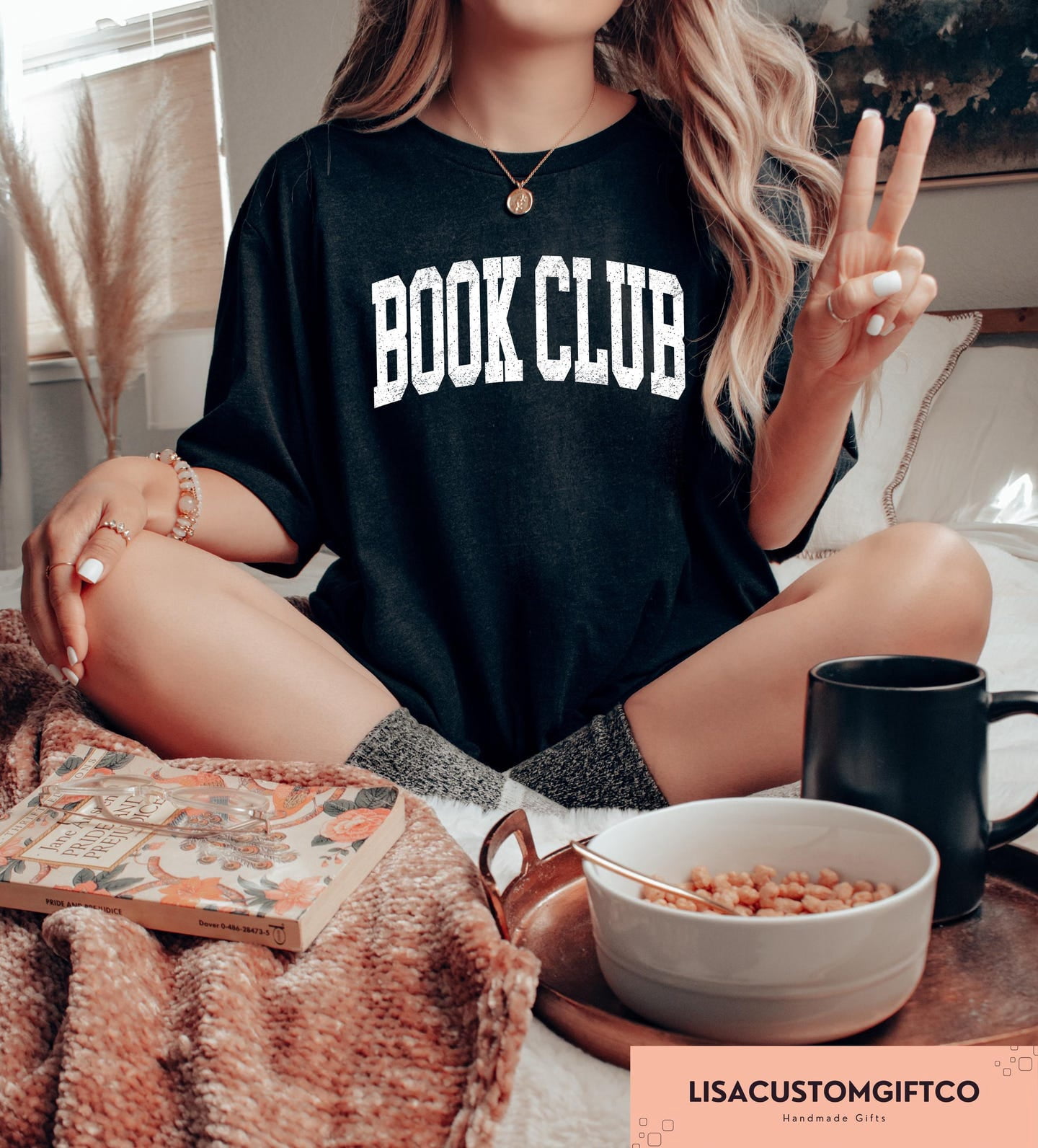 Velto Book Club Graphic T-shirt Reading Lover Casual Outfit for Women ...