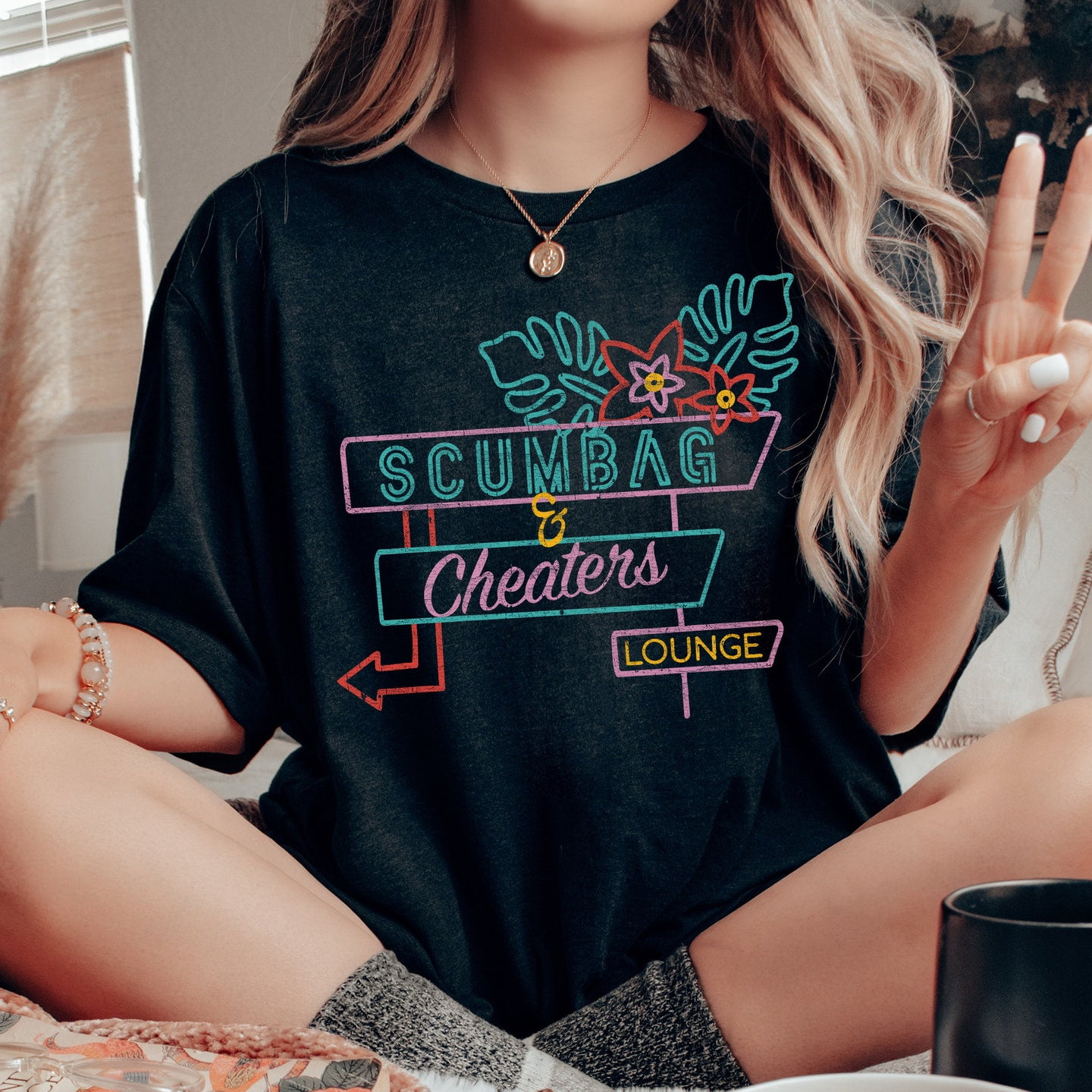 Velto Cheaters Lounge Retro Party Graphic T-Shirt Nightlife Theme ...