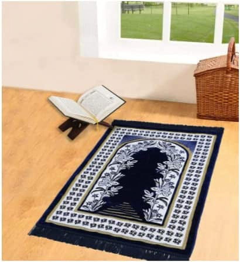 Velvet Muslim Islamic Janamaz/Prayer Mat, Anti-Skid Prayer Mat, (Approx ...