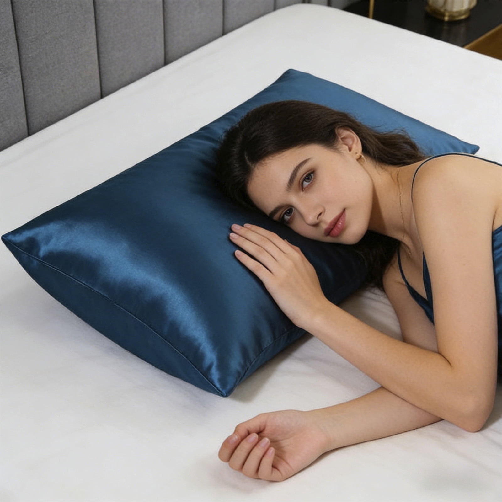 Velvet Pillowcase for Hair Care and Skin Protection, Soft Sleep ...