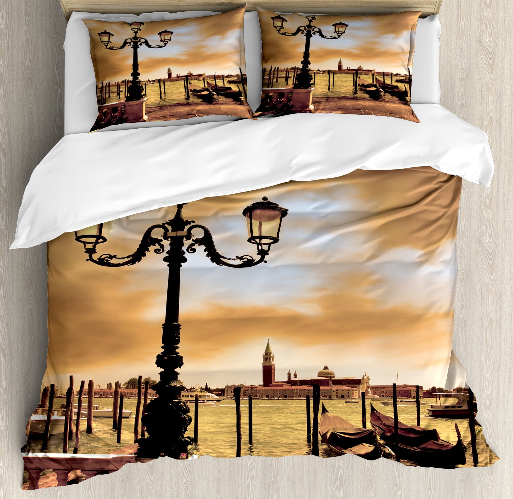 Venice Duvet Cover Set, Venice Lagoon Gondolas Moored by Saint Mark ...