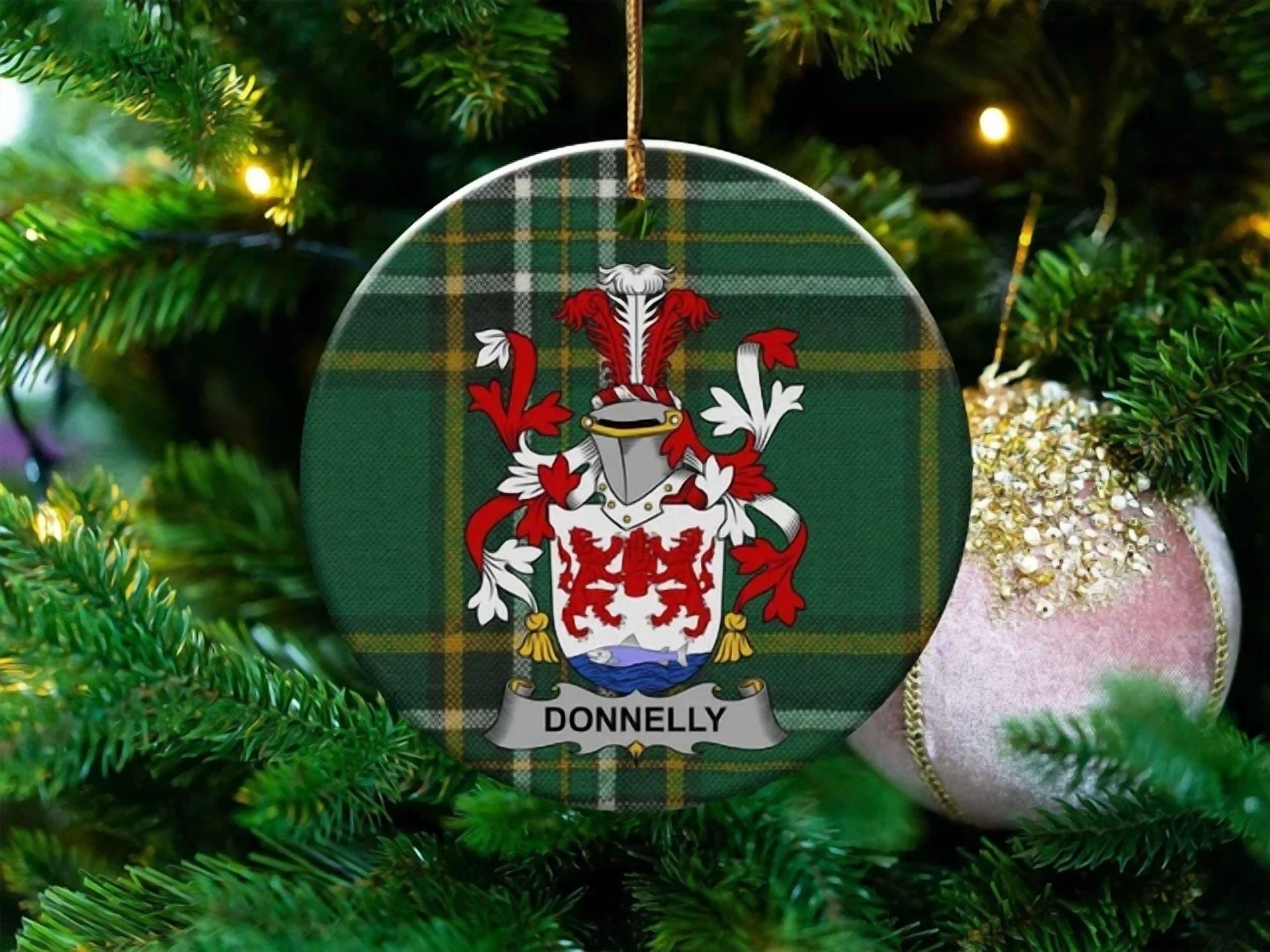 Vesco Donnelly Surname Irish Coat Of Arms Ceramic Ornament for Family ...