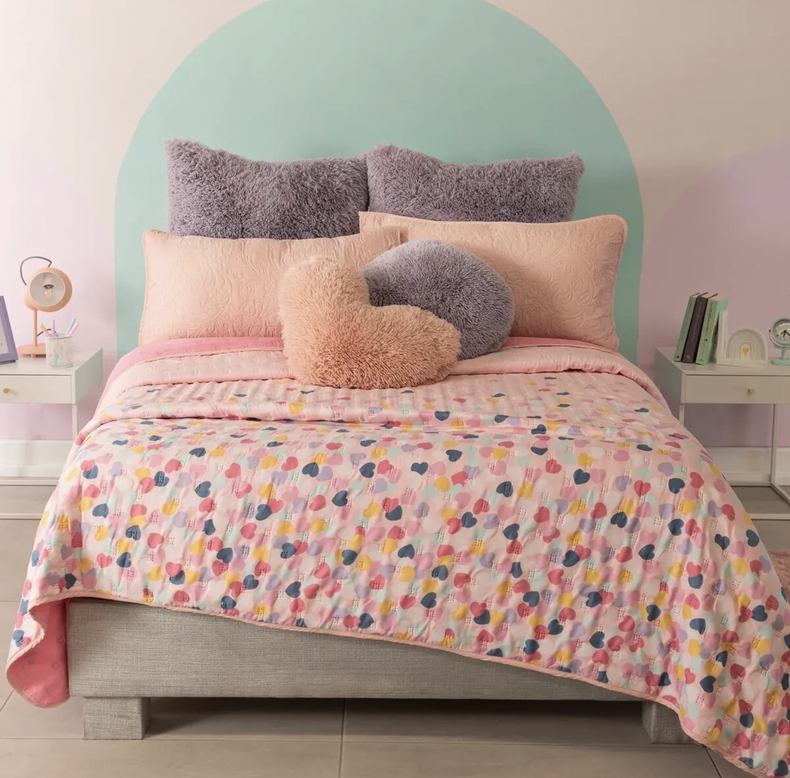 Vianney Hearts Romantic Reversible Light Comforter Glows In The Dark ...