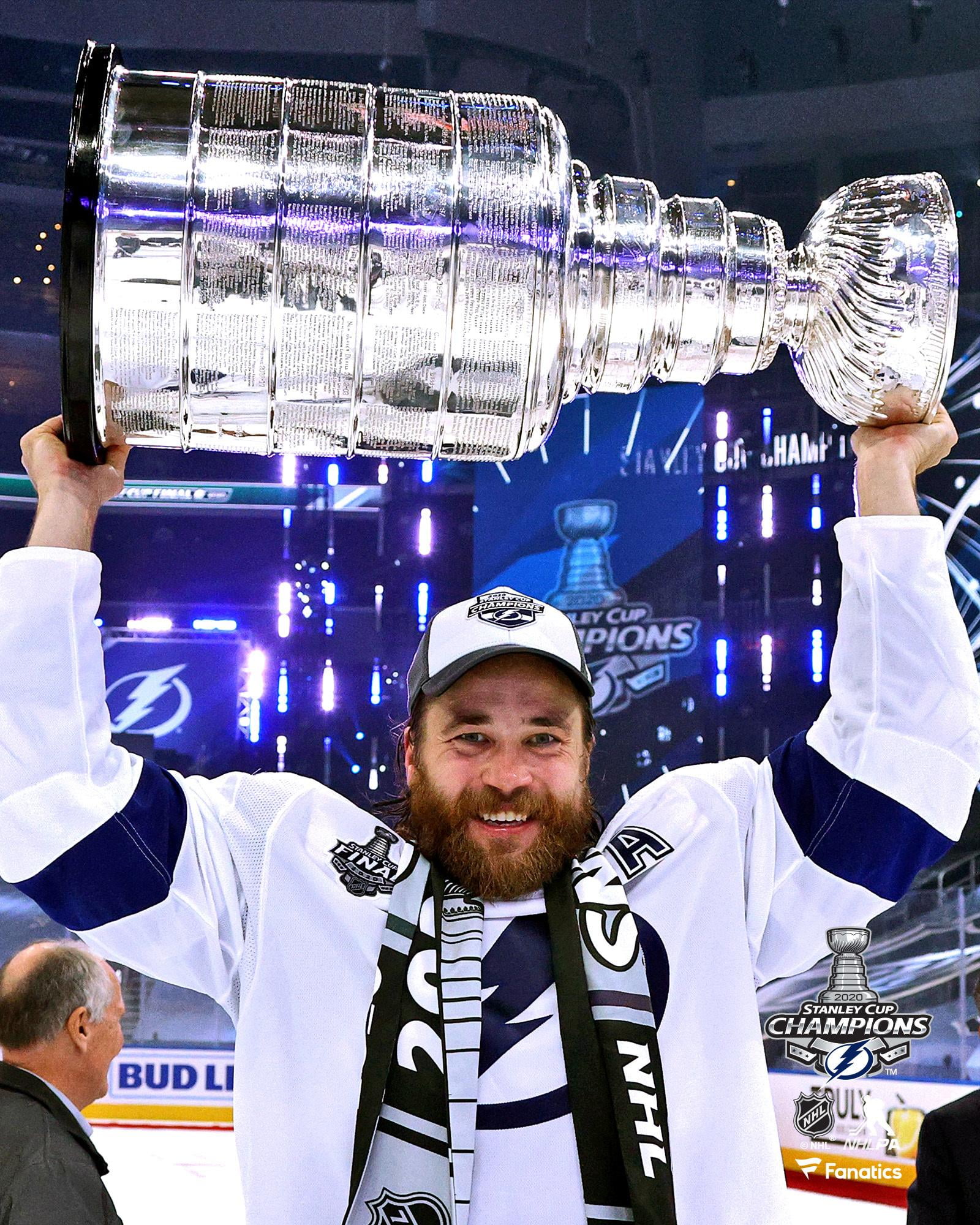 Victor Hedman Tampa Bay Lightning Unsigned 2020 Stanley Cup Champions ...