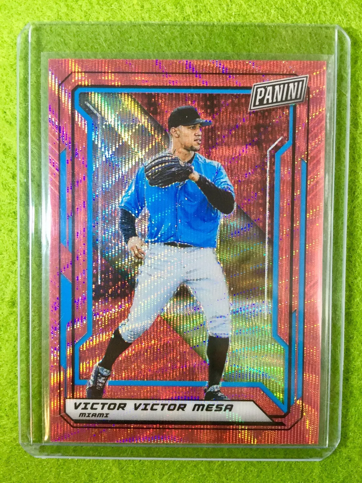 Victor Victor Mesa RED WAVE PRIZM #/25 SSP ROOKIE CARD MARLINS 2019 ...