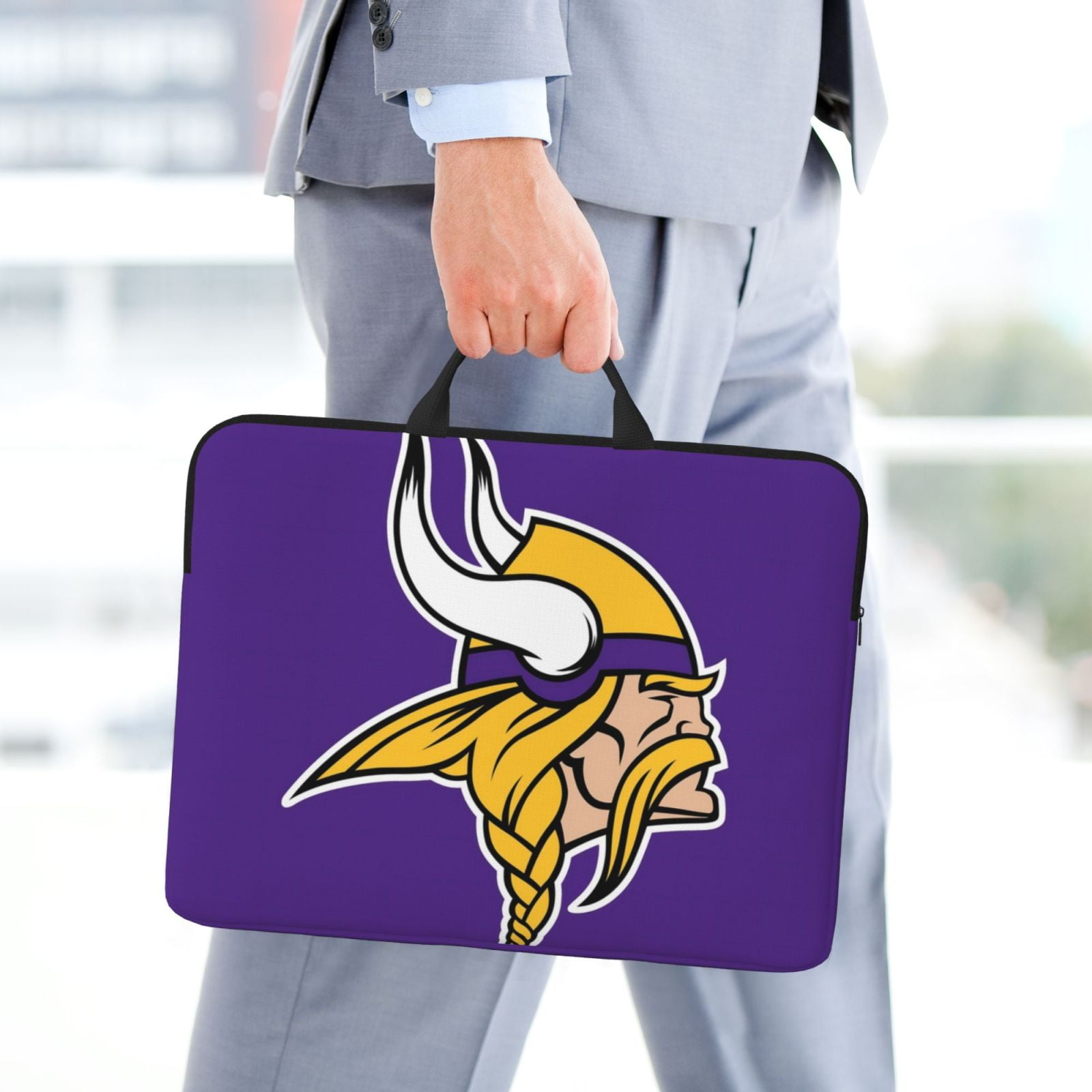 Vikings Laptop protective case can store computers up to 14 inches in ...