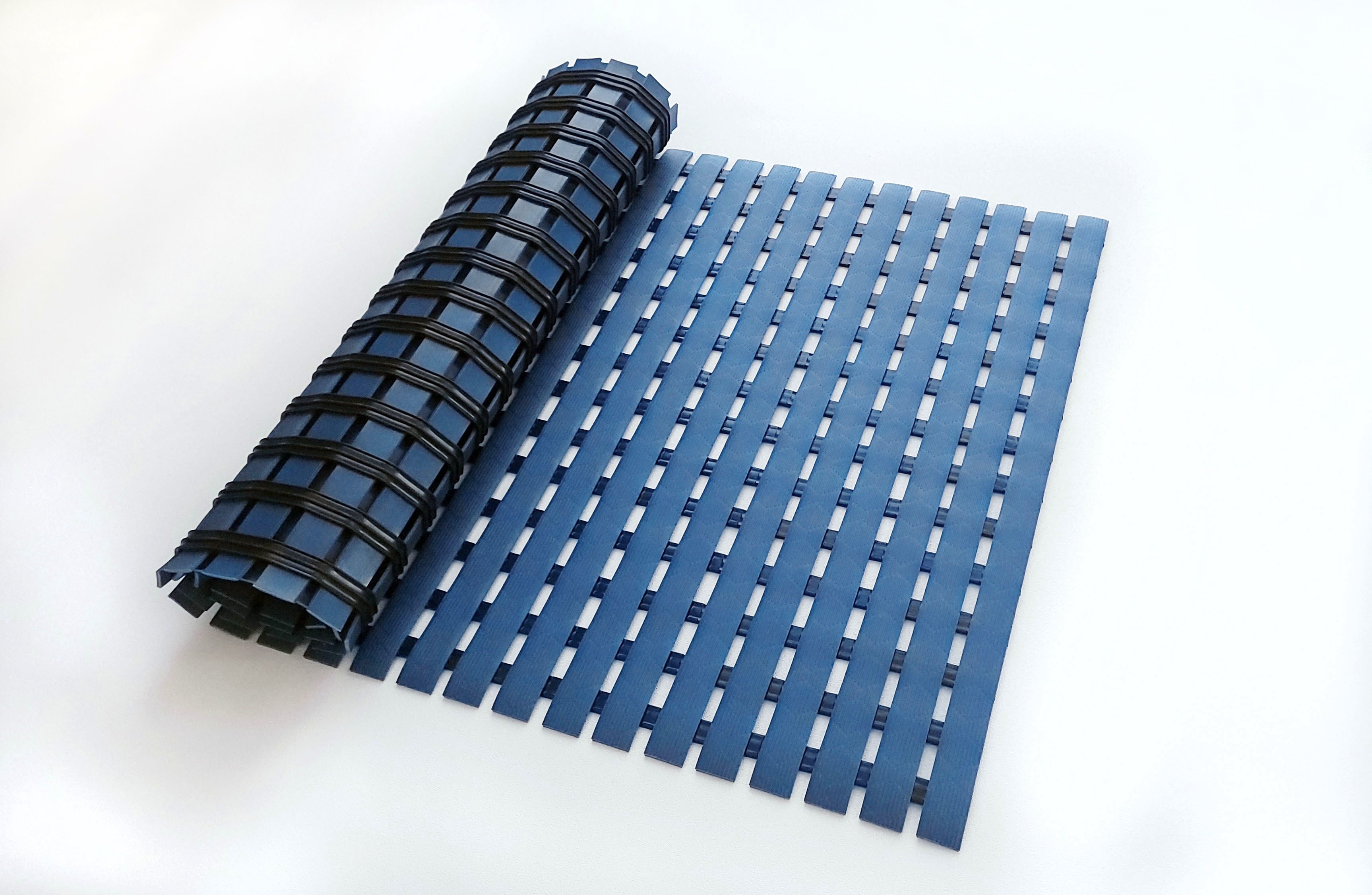 VinTread Flex Mat – Soft Non-Slip Vinyl Drainage Matting for Wet Areas ...