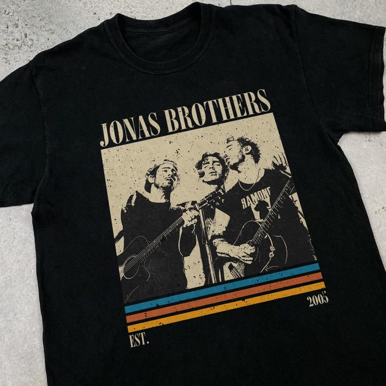 Vintage 20 Years Of Jonas Tee, Living The Dream Tour, Jonas Brothers ...